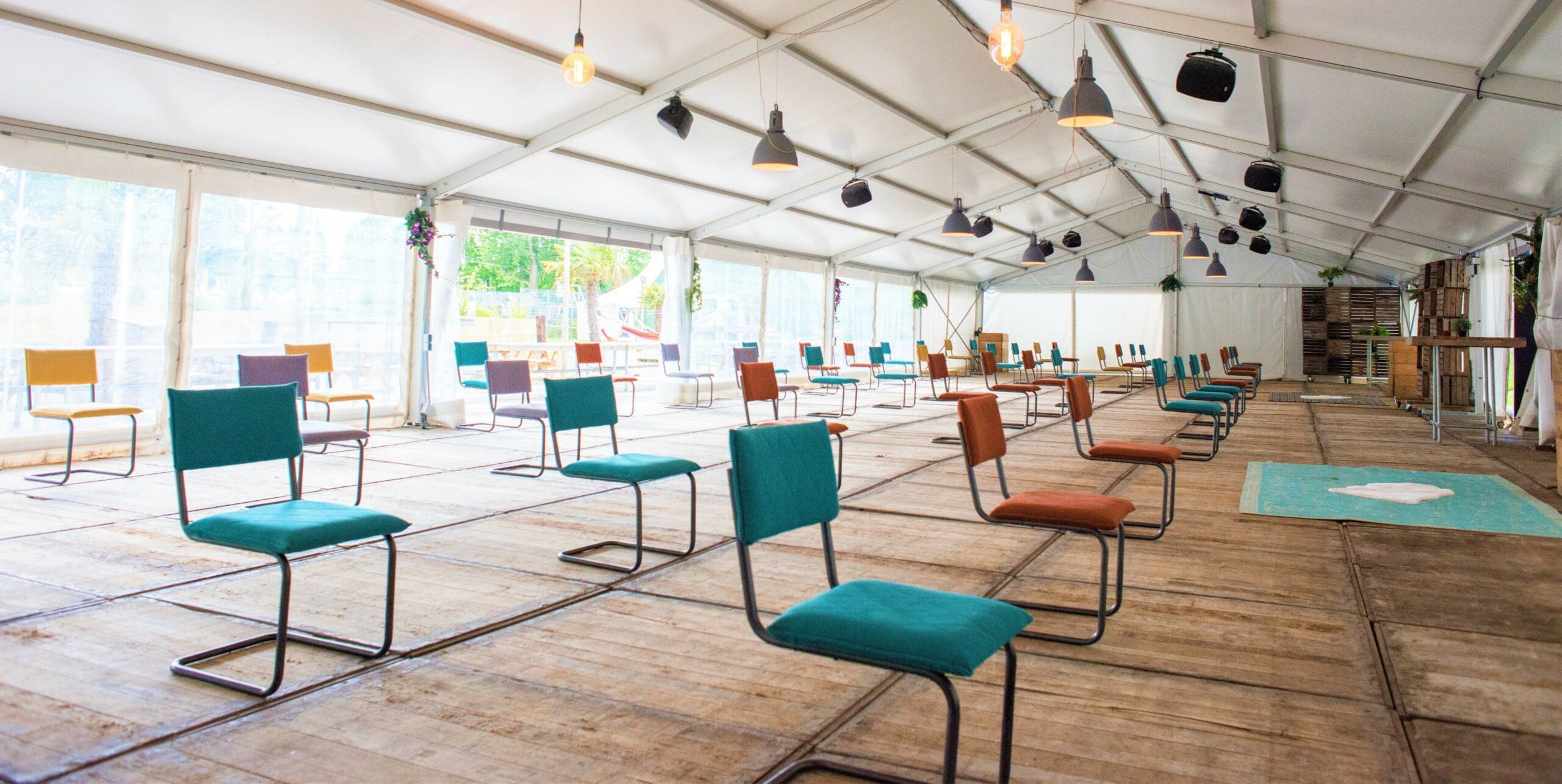 Meeting Amsterdam 1.5 metre distance » UP Events