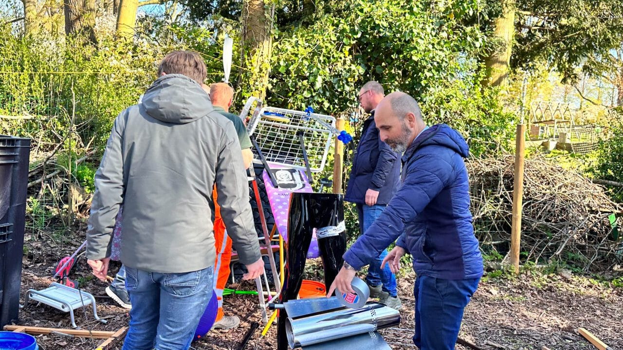 Mega Chain Reaction » Team building activity | UP Events